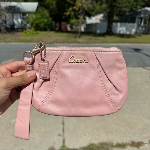 Coach | Bags | Vintage Coach Pink Leather Y2k Walletclutch Early 200s ...